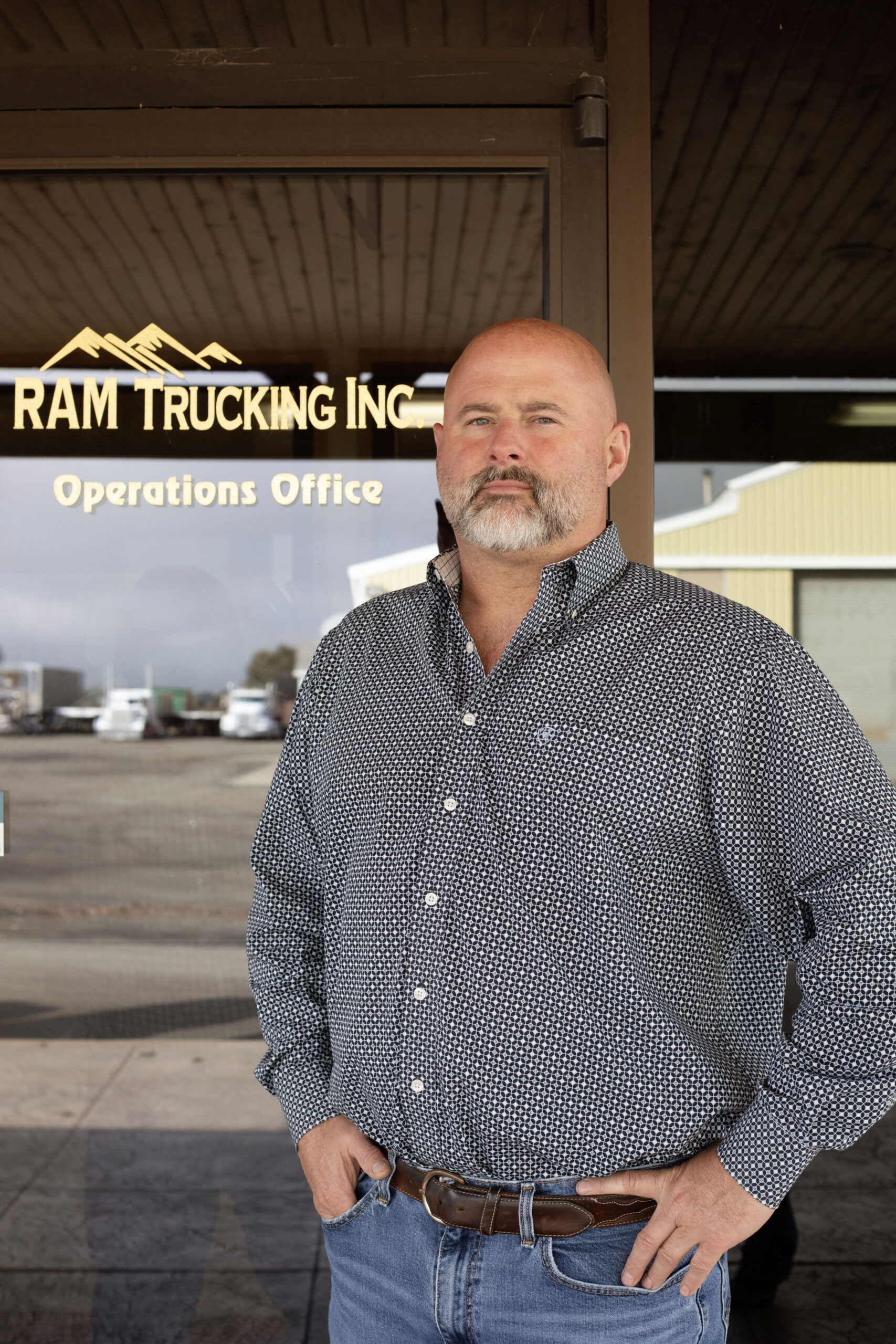 About Us | RAM Trucking